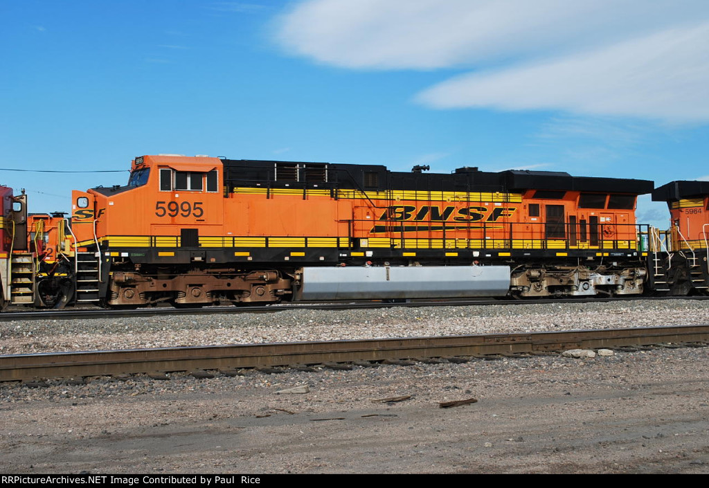 BNSF 5995